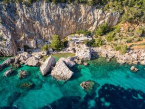 Guía de viaje de las playas de Split: 10 sitios imprescindibles