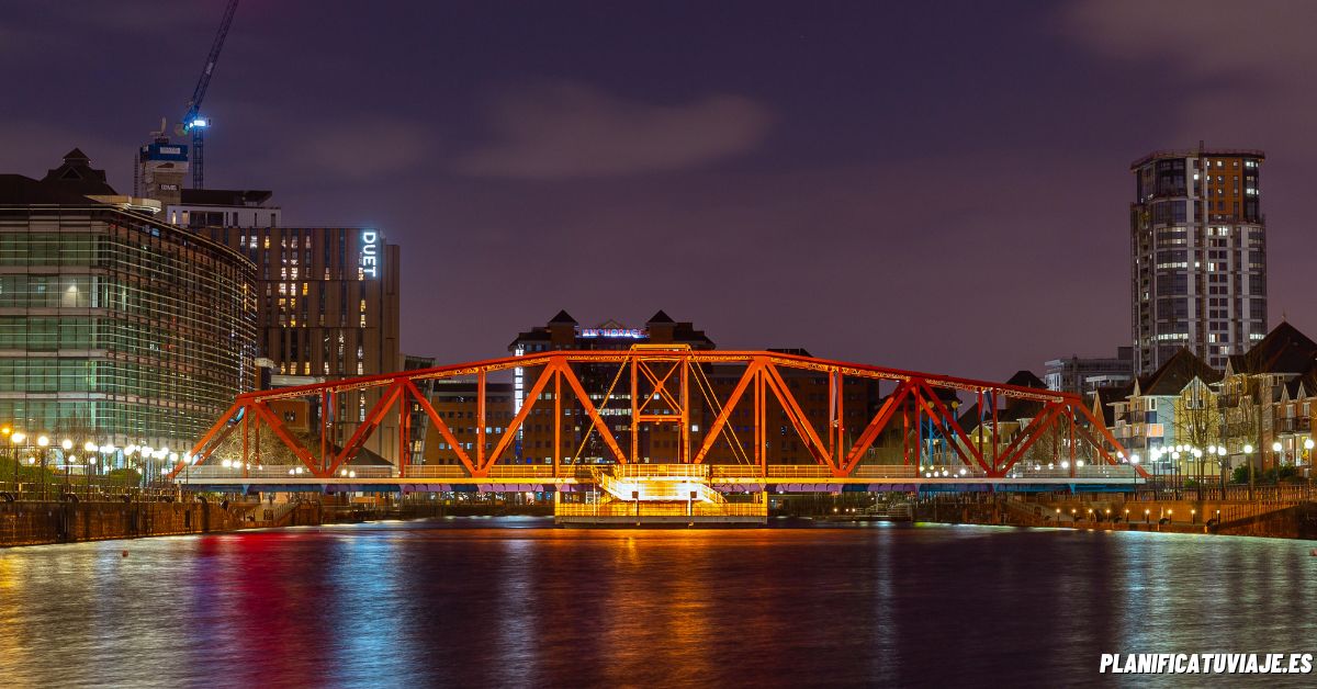 Historia de Mánchester (Manchester): Idioma, Cultura, Tradiciones